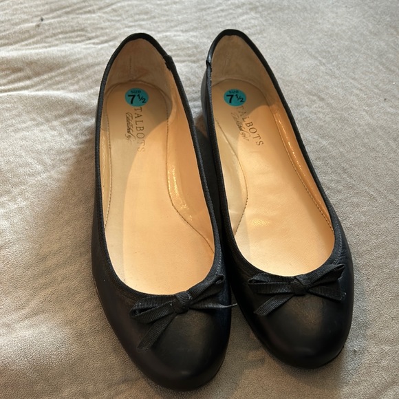 Talbots | Shoes | Talbots Black Leather Bow Ballet Flats Size 75 | Poshmark